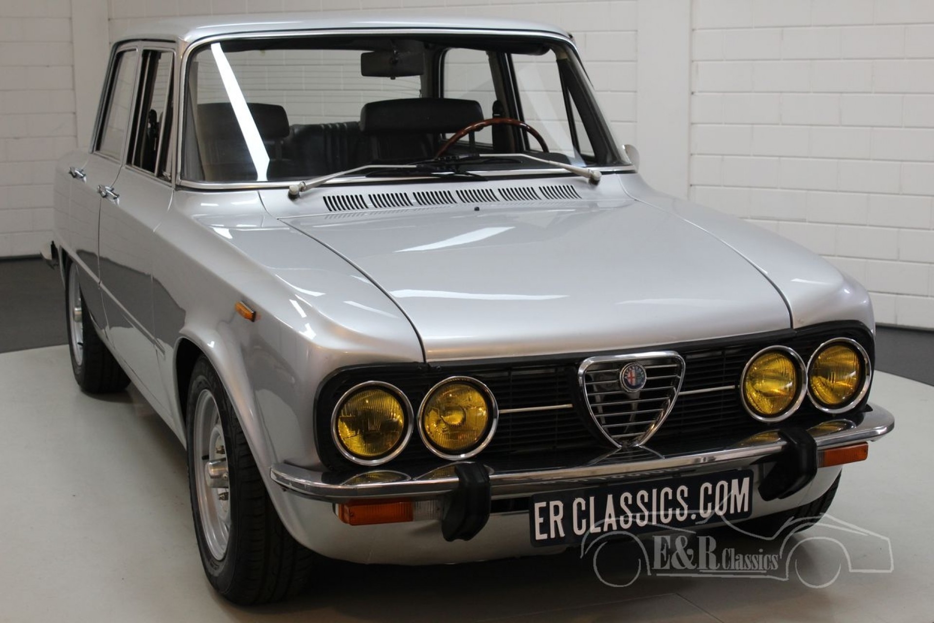 Alfa Romeo Giulia Nuova Super 1600 1977 à vendre chez ERclassics
