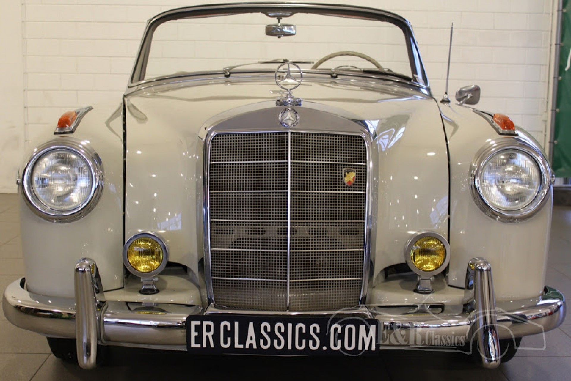 Mercedes Benz voitures anciennes de collection a E & R Classic Cars!